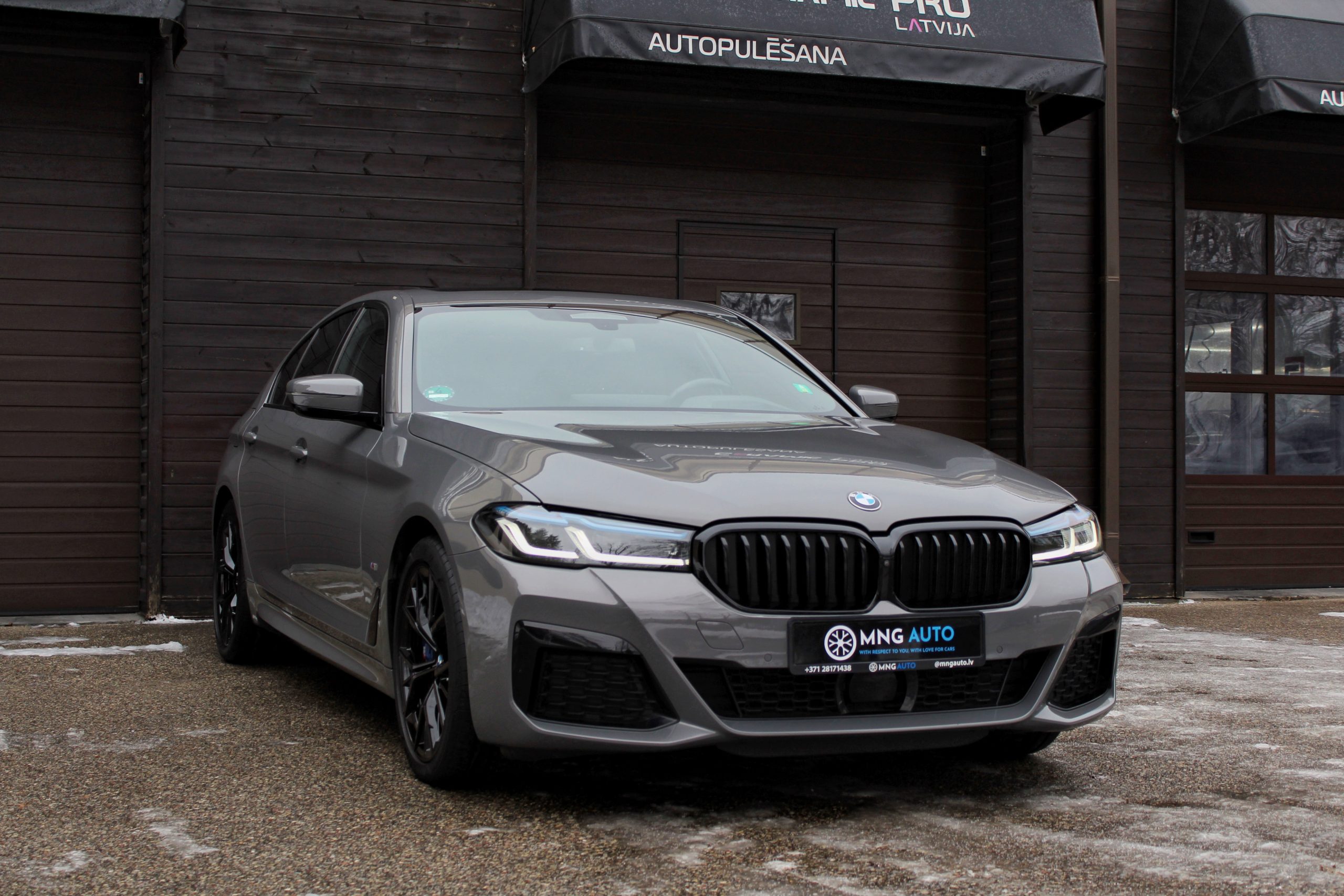 BMW G30 545e xDrive - mngauto